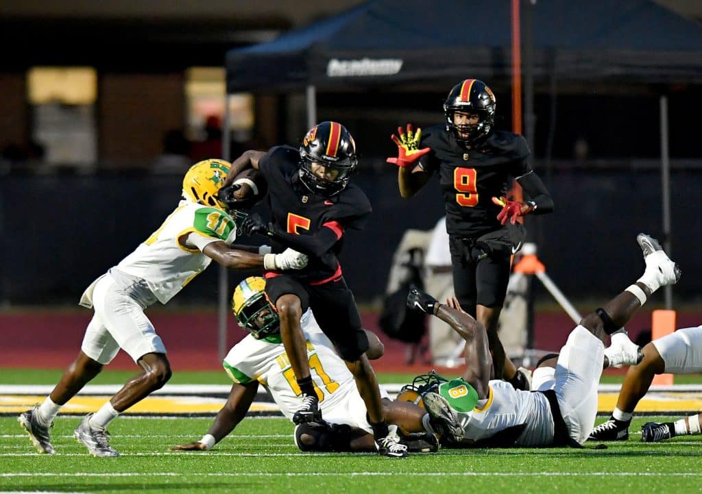FOOTBALL: Dublin can't break through Northeast's dominant defense in ...