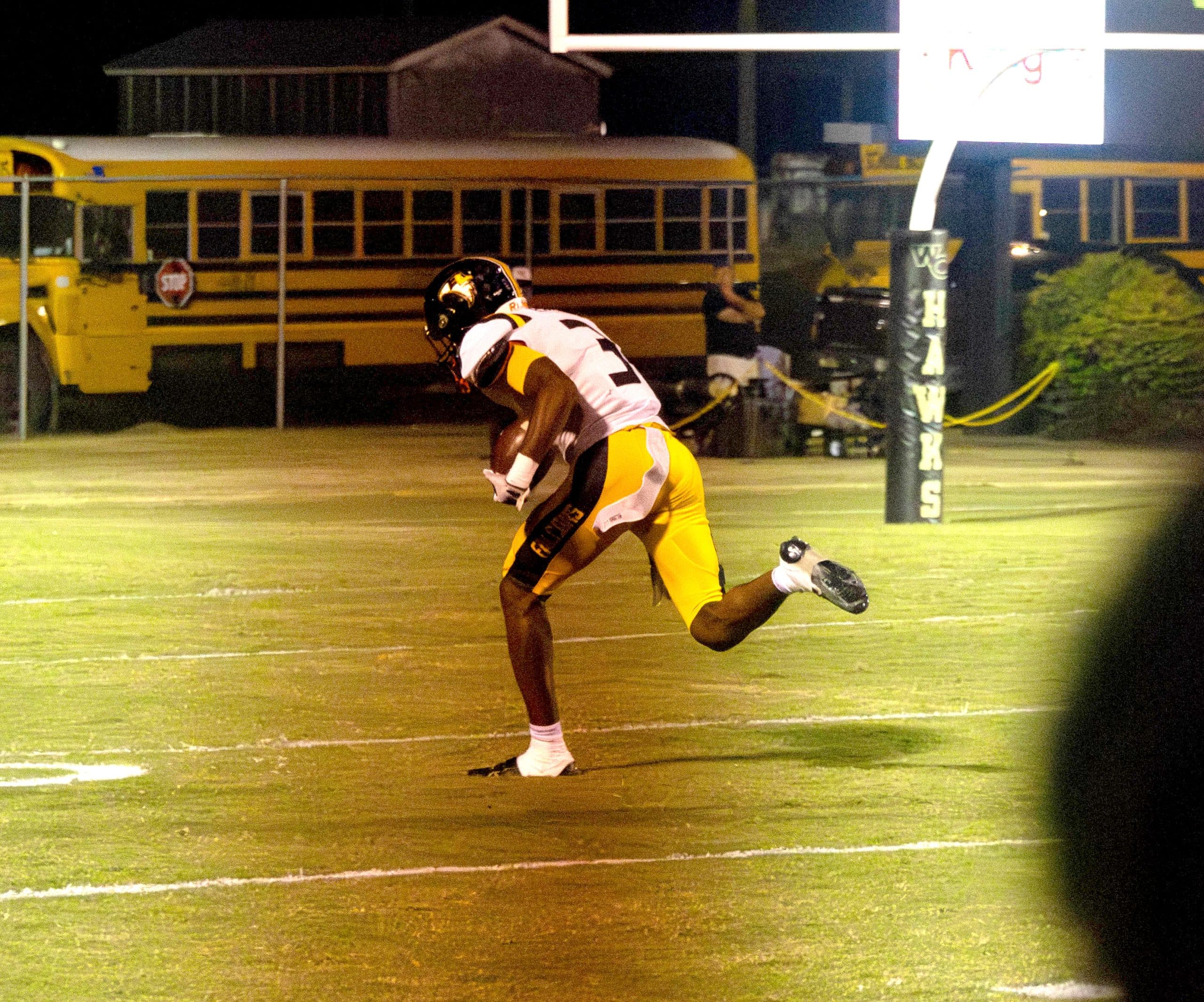 FOOTBALL: Plague of flags strikes as East Laurens streak comes to end ...