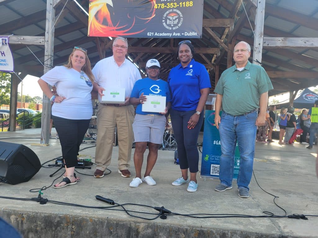 RISEUP hosts recovery bus to mark National Recovery Month – Courier ...