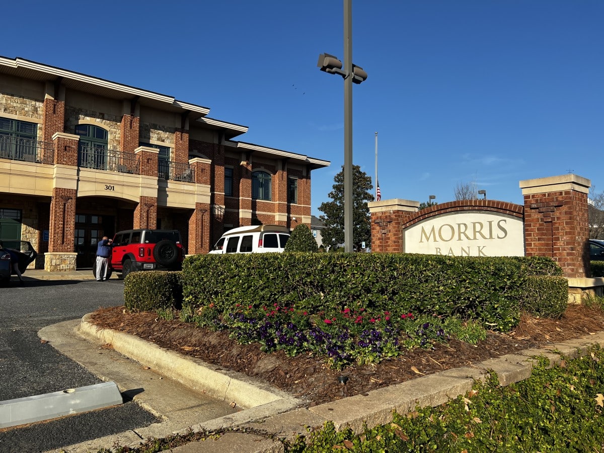 Morris Bank to merge with Pinnacle – Courier Herald Today