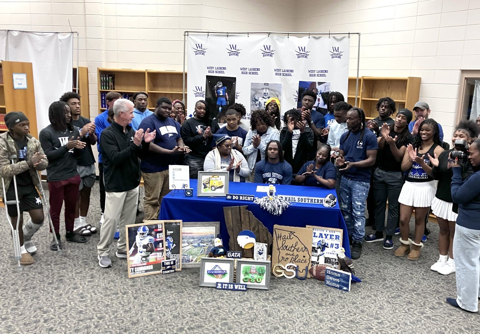 EARLY SIGNING DAY: Trinity's Register, West Laurens' Cummings, Howell ...